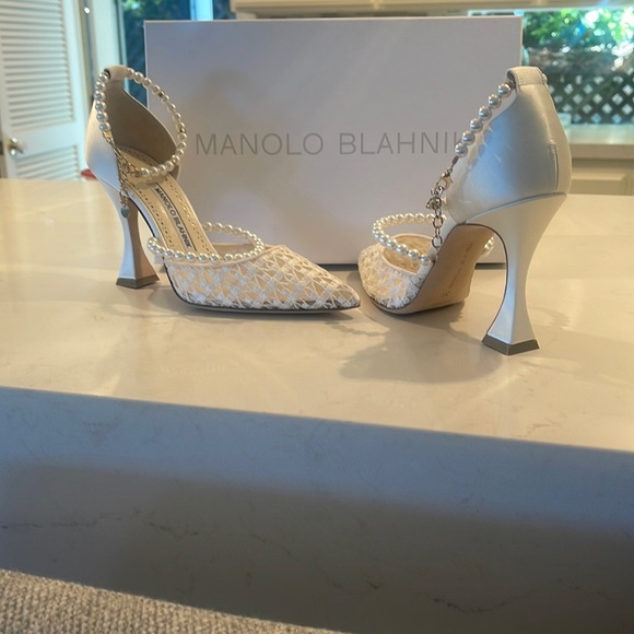 Manolo Blahnik | Shoes | Manolo Blahnik Lace And Satin Wedding Shoes ...